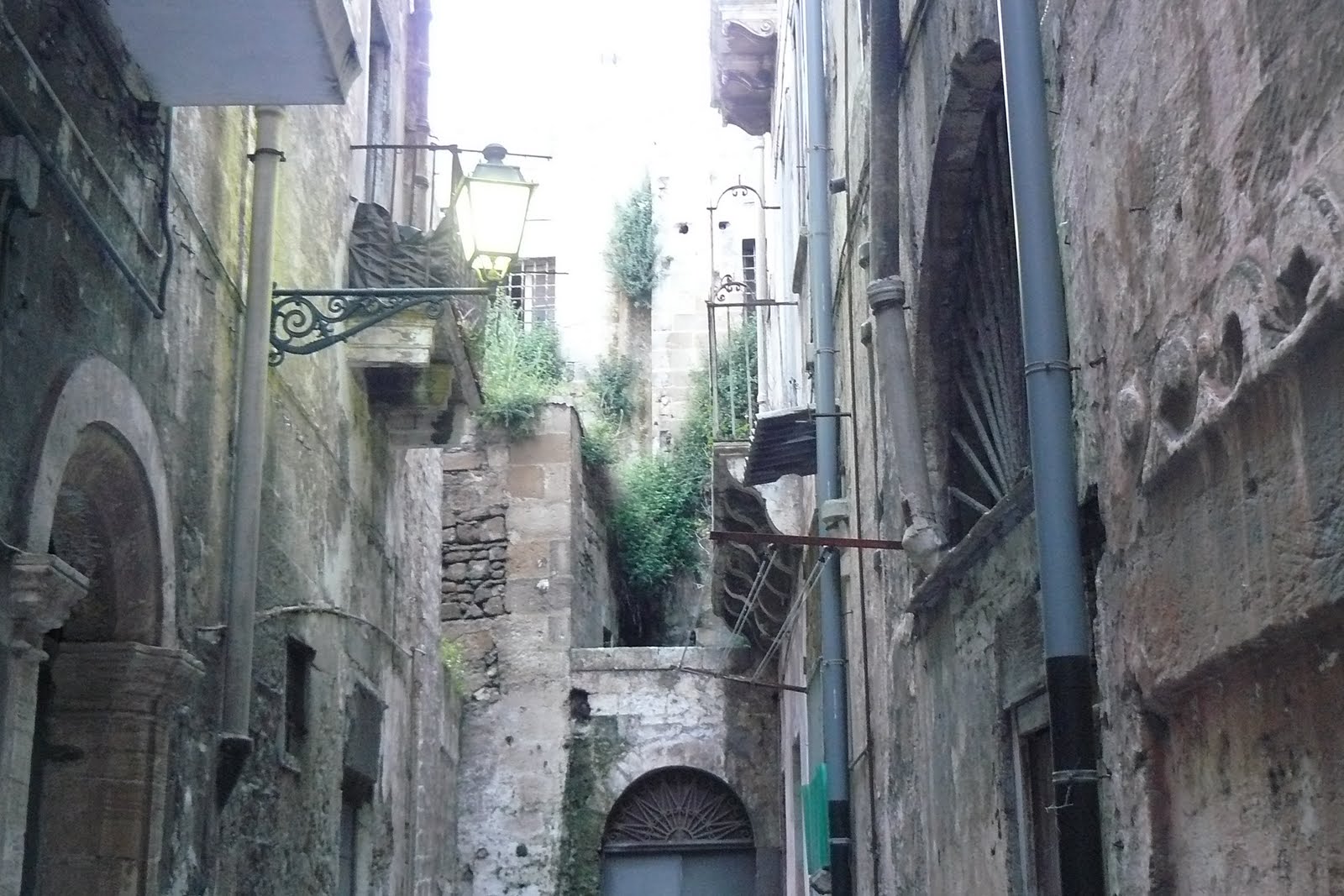 Visita guidata Città Vecchia di Taranto per over 65 - progetto Pony ...